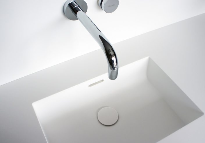 Solid Surface Bad – Solidz