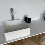 Defiant Square – Solidz